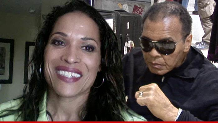 Muhammad Ali's Daughter -- 'He's Doing So Much Better ... My Daddy's a ...