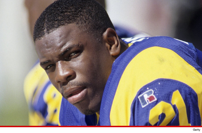 NEWS Ex-NFL RB Lawrence Phillips Suspected of Killing Prison Cellmate ...